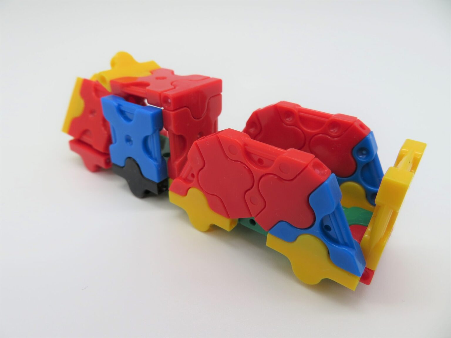 【こどもの遊び】LaQ（ラキュ―）ベーシック『011／体験パック（立体）』をつくってみた！｜ありいっちゃんブログ