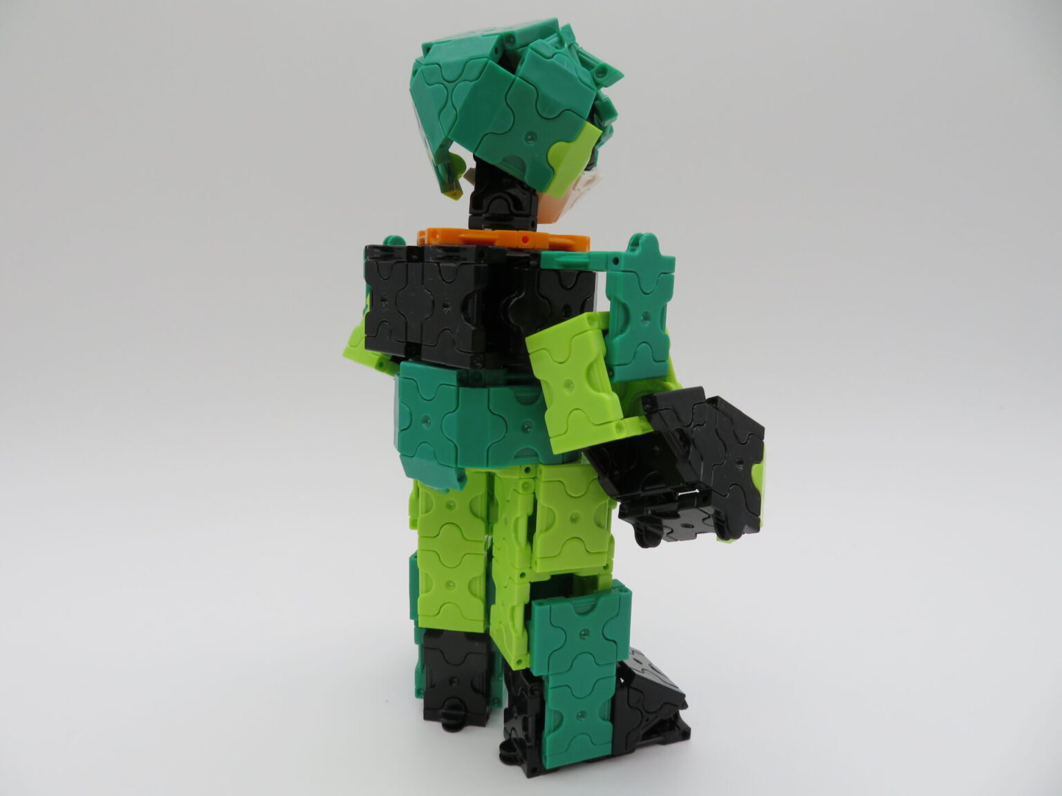 【こどもの遊び】LaQ（ラキュ―）ビルドアップロボ『ジェイド』をつくってみた！｜ありいっちゃんブログ